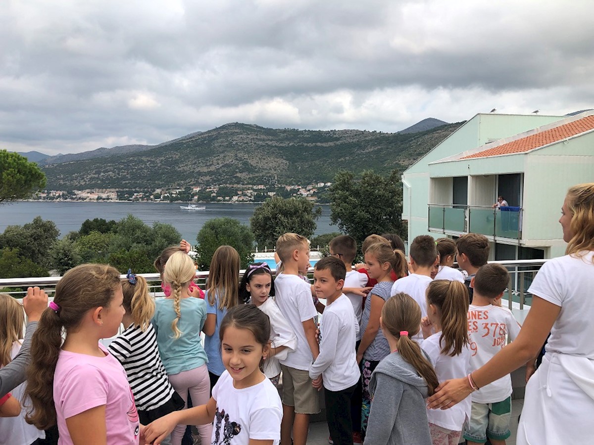 Učenici Osnovne škole Lapad u posjeti hotelu Valamar Club Dubrovnik ...